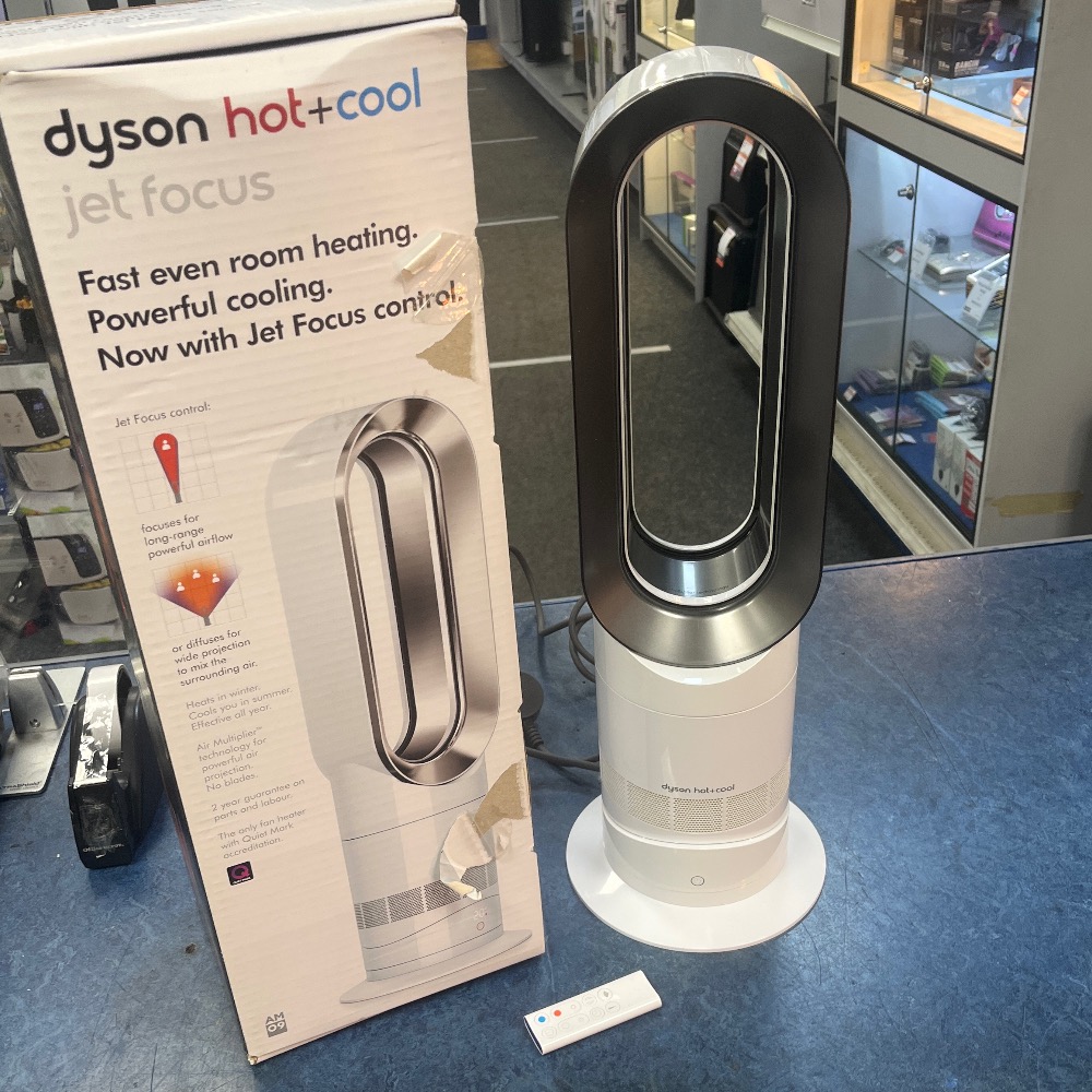 Pre-owned Dyson am09 hot and cold jet focus - Own4Less